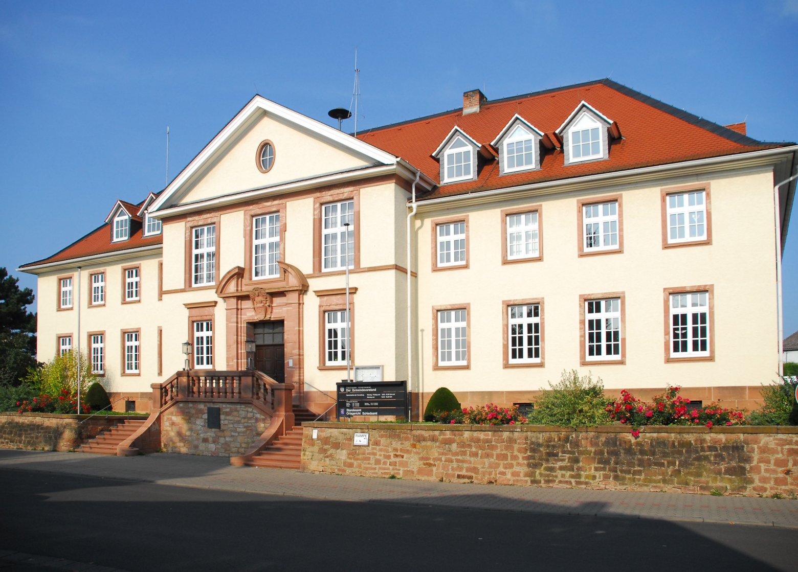 Rathaus | Gemeinde Altenstadt (Hessen)